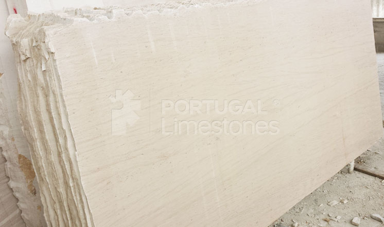 Moca Creme Fine. Portugal Limestones. Beige stone. Relvinha. Beige ...
