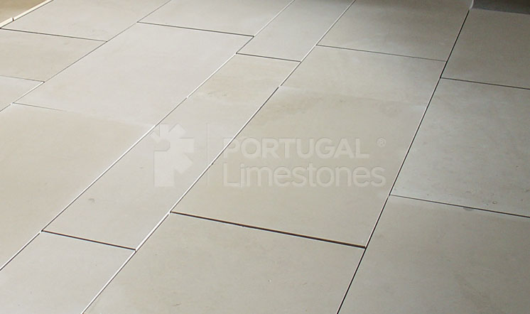 Moleanos Vidraço. Pedra calcária beige. Portugal limestones